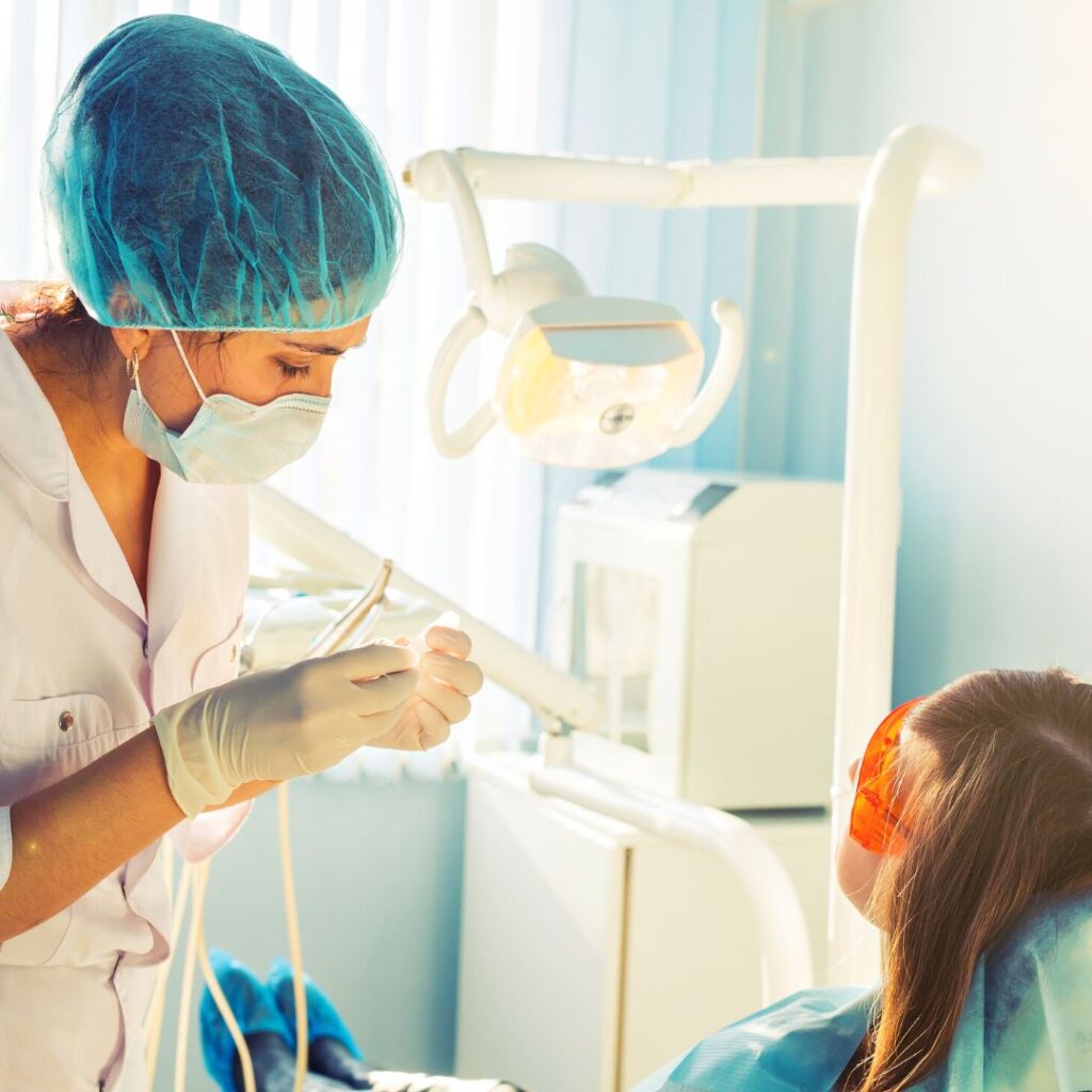 ¿Qué es una alveolitis seca? ¿Como podemos tratarlo? | Dentista Talavera